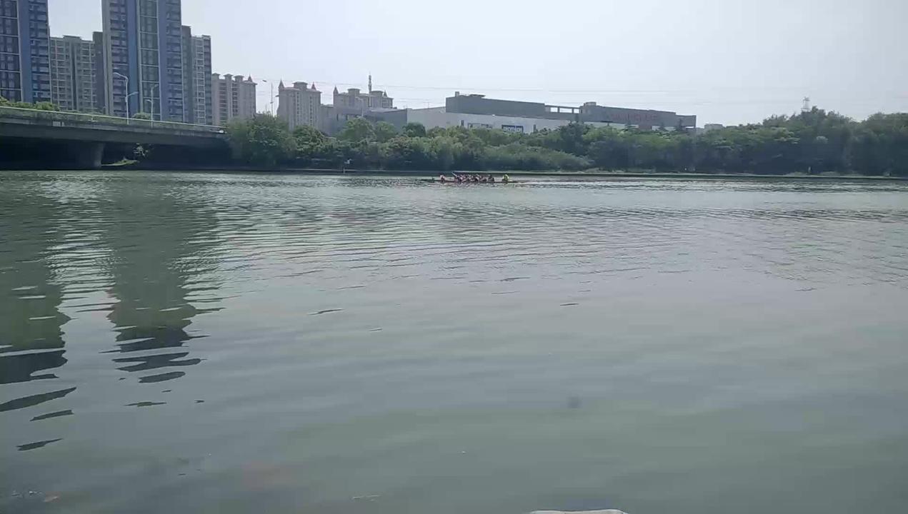 让我们荡起双桨