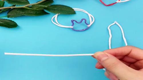 用完的口罩,可以用来做好看的手环,可当发绳!