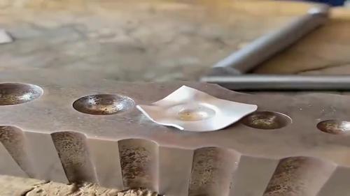 比芯片制作难多了