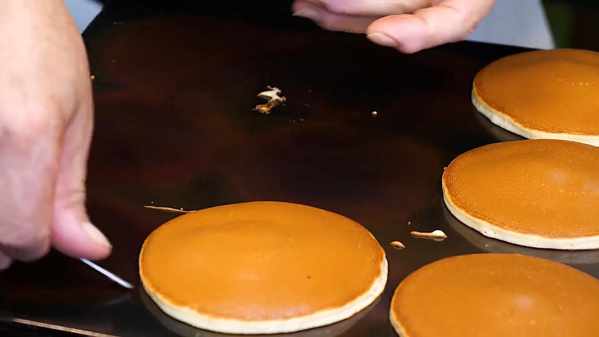 当动漫里的食物走进现实,铜锣烧看着也太梦幻了