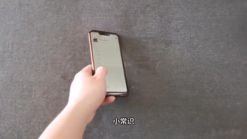 原来微信可以发长图片,只需按住"收藏"这个按钮,学会快试试