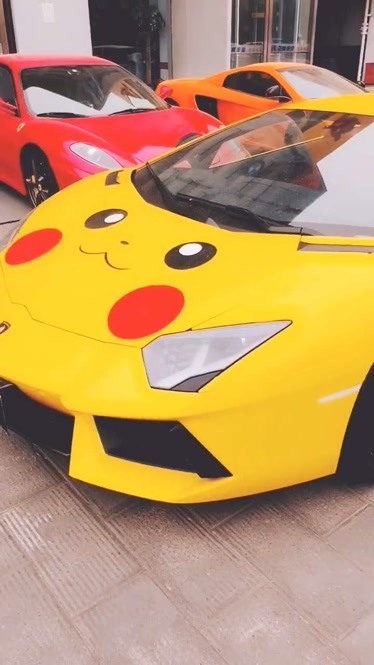 网红皮卡丘帅气的造型,呆萌的图案,那个小姐姐会不喜欢呢