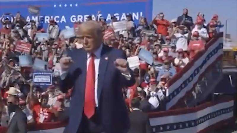 特朗普把CNN告了:控告其利用舆论影响力诽谤 索赔4.75亿美元