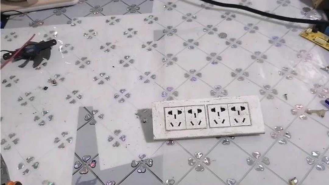 家用墙壁多孔插座的安装接线方法