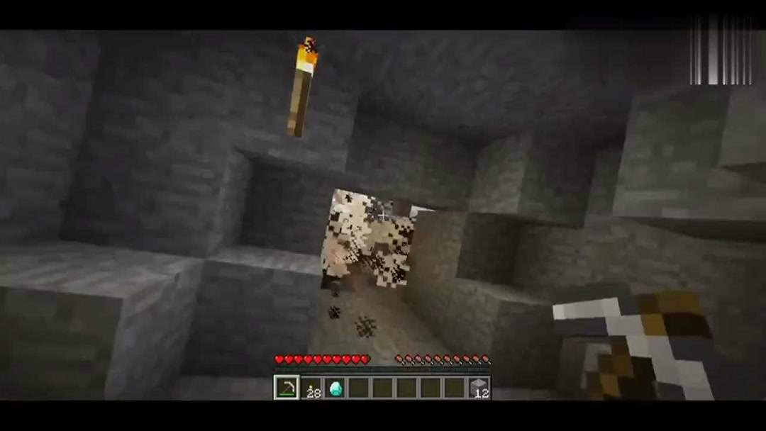 我的世界:如何快速制作一个活塞TNT陷阱!