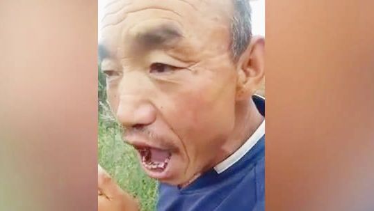 据说高手在民间,老汉这个模仿动物口技怎么样,农村的娃出来评评