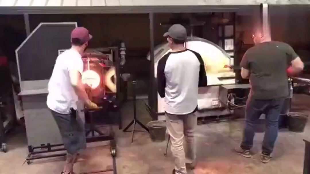 戳中你童趣心的玻璃制作工艺,生产过程极为解压。