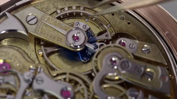 维修一块180年前的机械手表