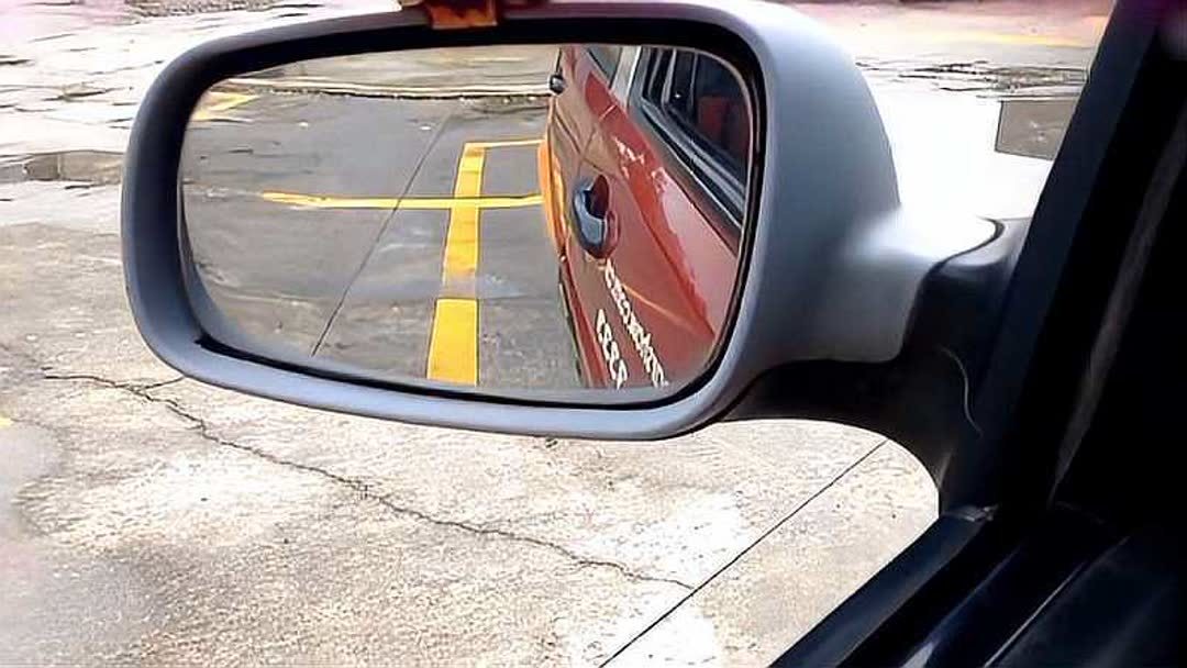 简单实用的倒车入库操作技巧,收藏起来