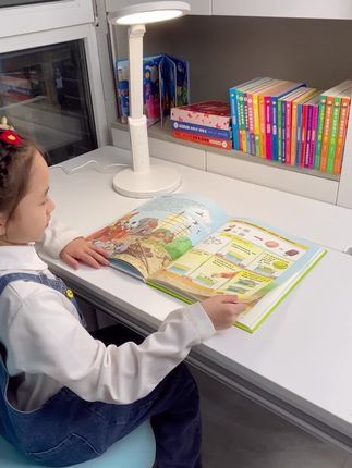 家里有小学生的,推荐安排这个好视力护眼台灯儿童书桌写作业阅读灯...