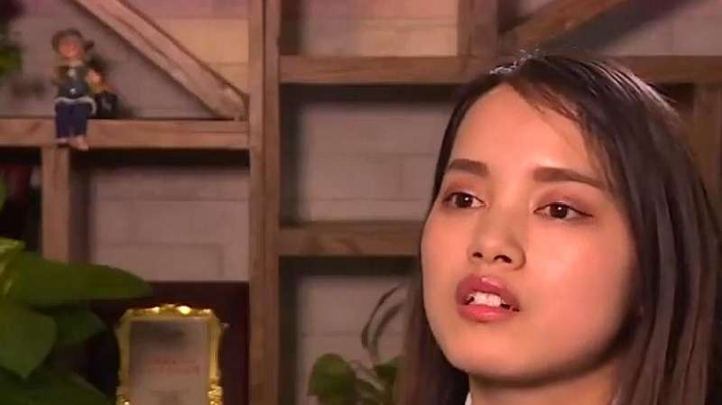 美女求职者被幸运爆灯,如今就职咖啡之翼,年薪高达80万!
