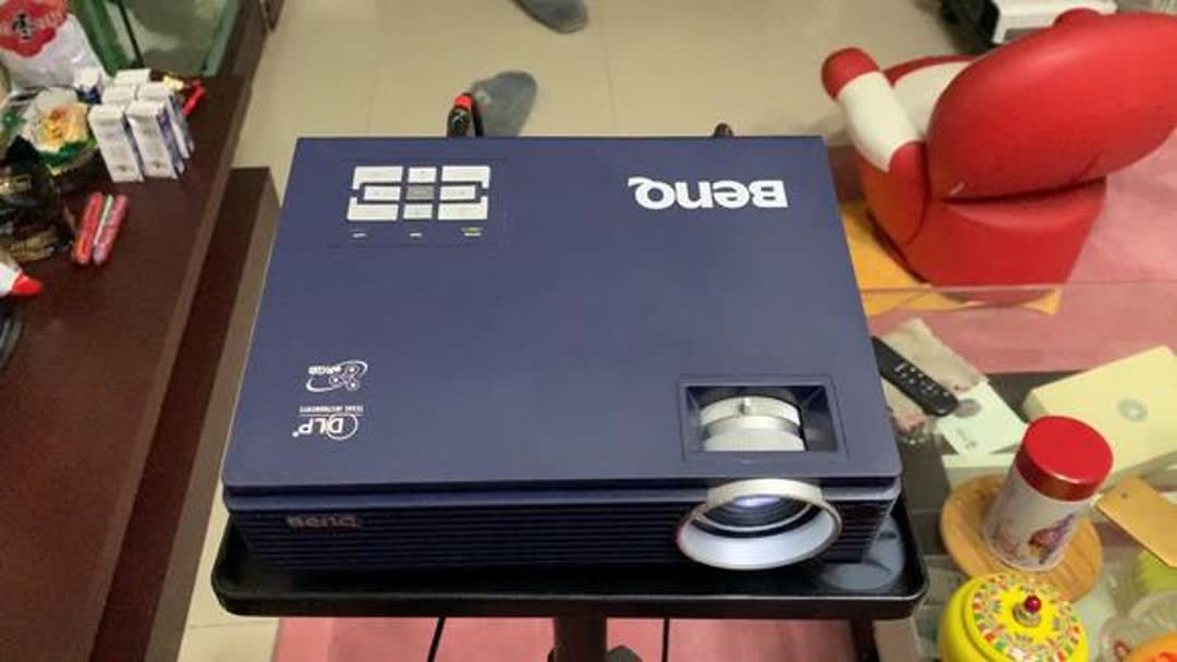 明基MP725X投影仪投影机,如图实拍,3000流明
