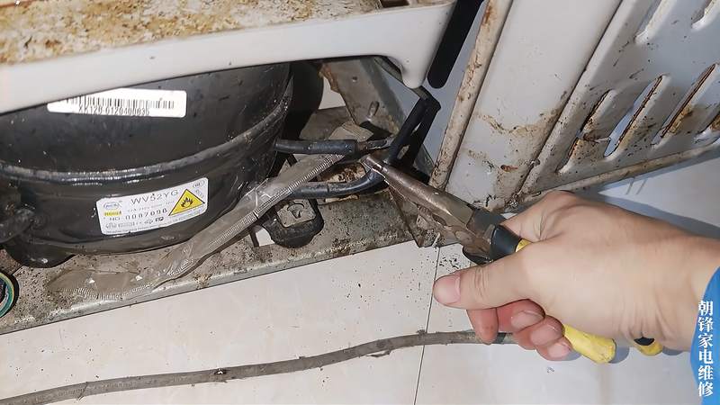 家用冰箱不制冷常见故障,压缩机损坏,如何检查跟维修