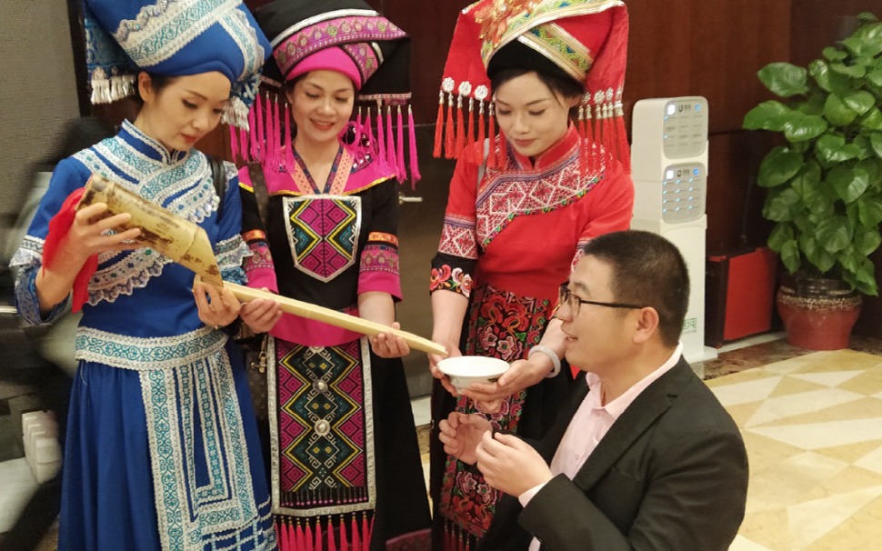 .感谢郑主委的邀请,再次参加了广西医学会皮肤屏障修复分会2023学术.