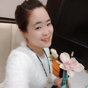 甄晏那 