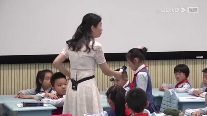 部编版_三年级道德与法治_上册4 说说我们的学校-黄老师_优质课公开...