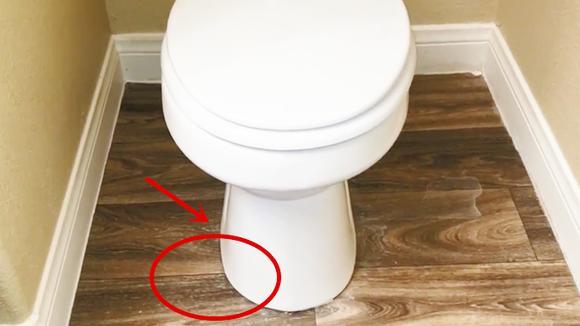 马桶底部渗水不用找人修,教你修复方法,轻松解决