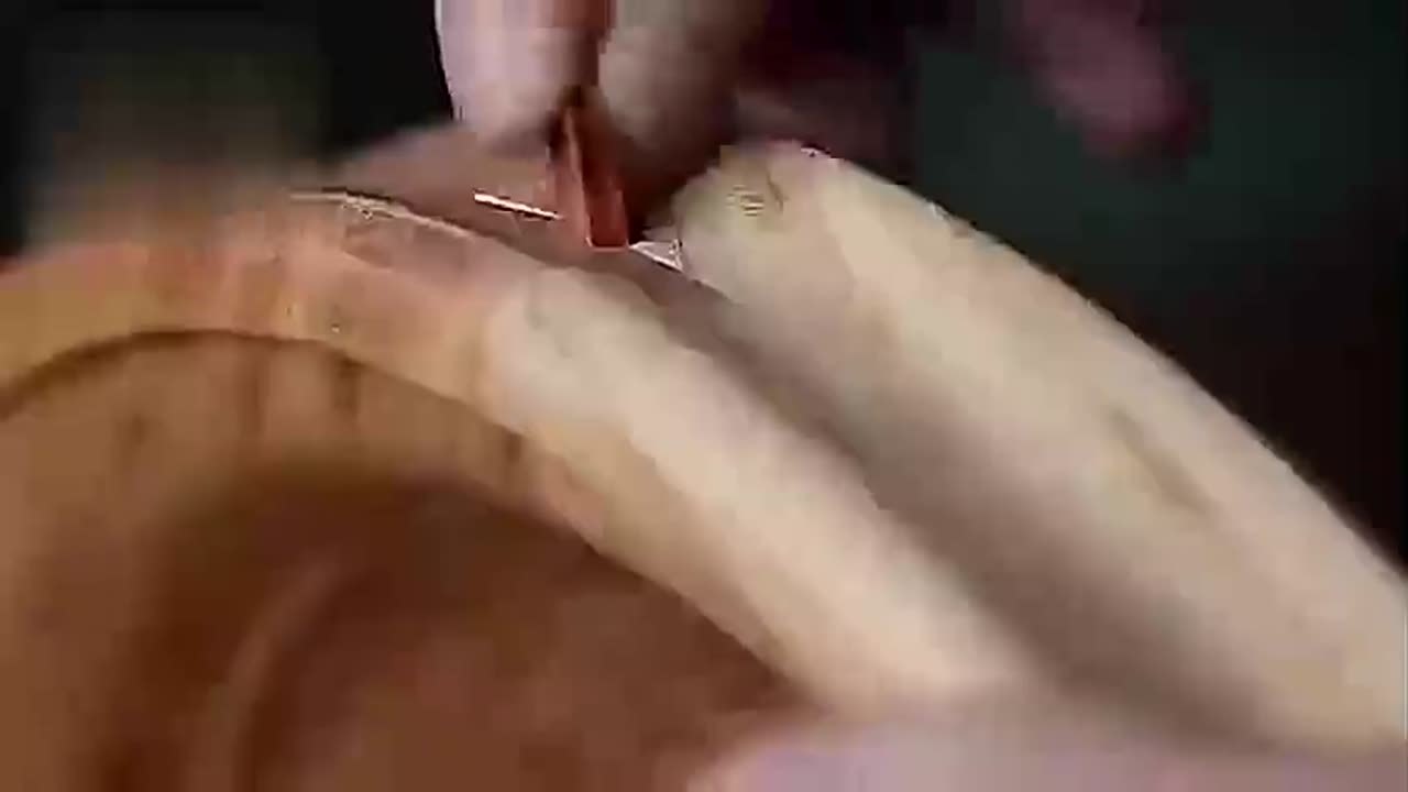 这榫卯结构真是强大,如此完美的设计,可见这师傅肯定是位高手