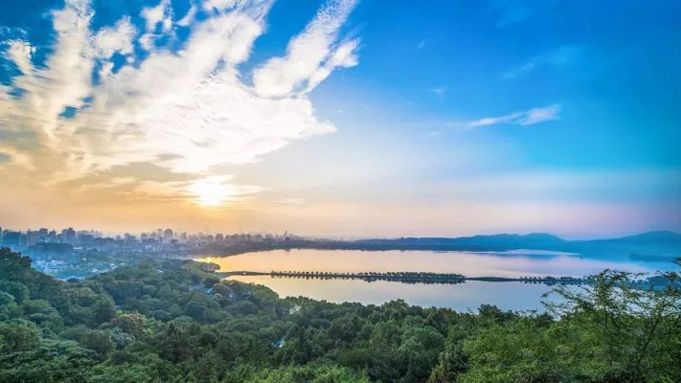 “点绿成金”:十九大以后 美丽中国之路得这么走