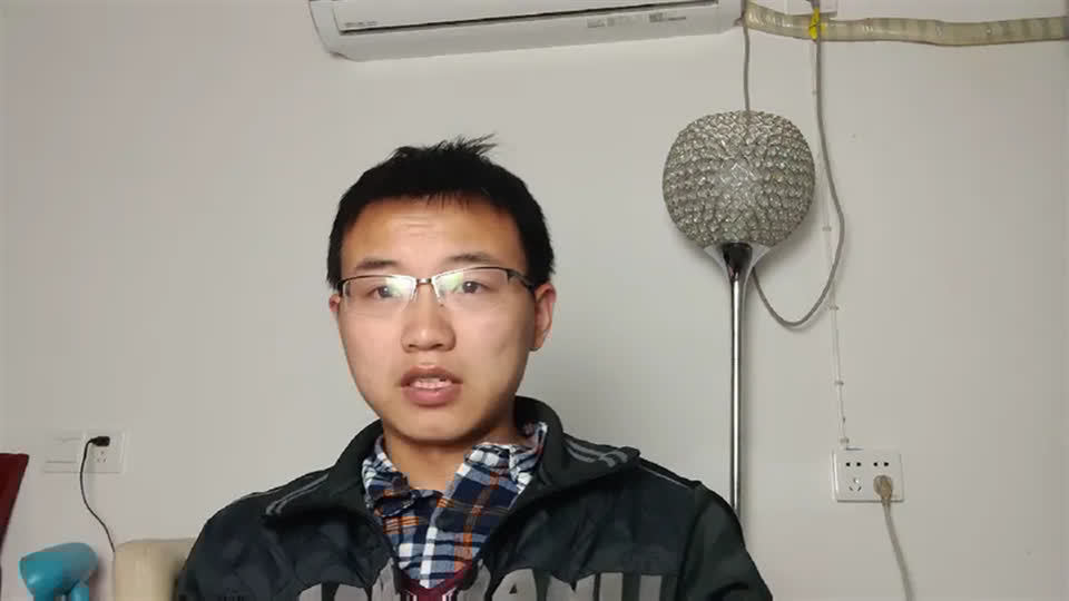 苹果手机是我用过最好的拍照手机,上传视频文件都很流畅