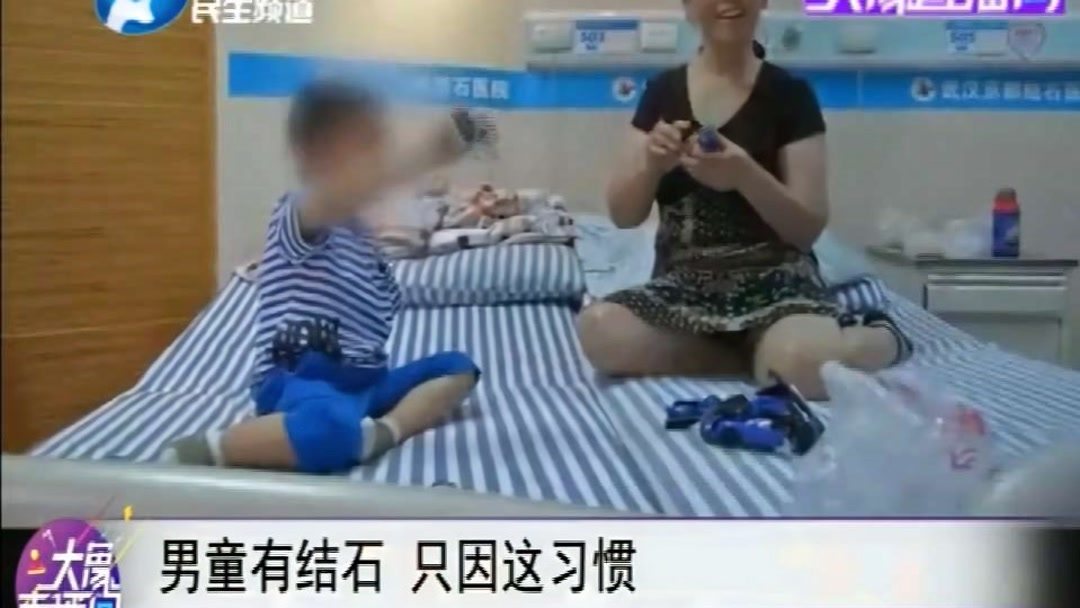 3岁男童总肚子疼吐黄水,检查发现竟得这种病,宝妈们可得注意下