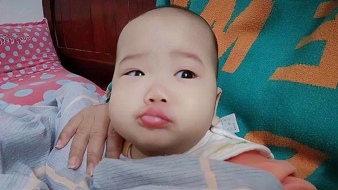 6个月宝宝头型睡不圆,宝妈准备的定型枕,宝宝不用