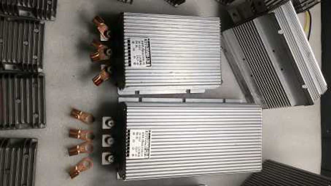 36伏充12伏锂电池,48伏充12伏锂电池,充电电流5A至40A可选