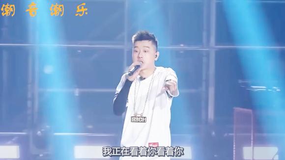 我就这样看着你看着你 目不转睛是你一直在找的歌吗?