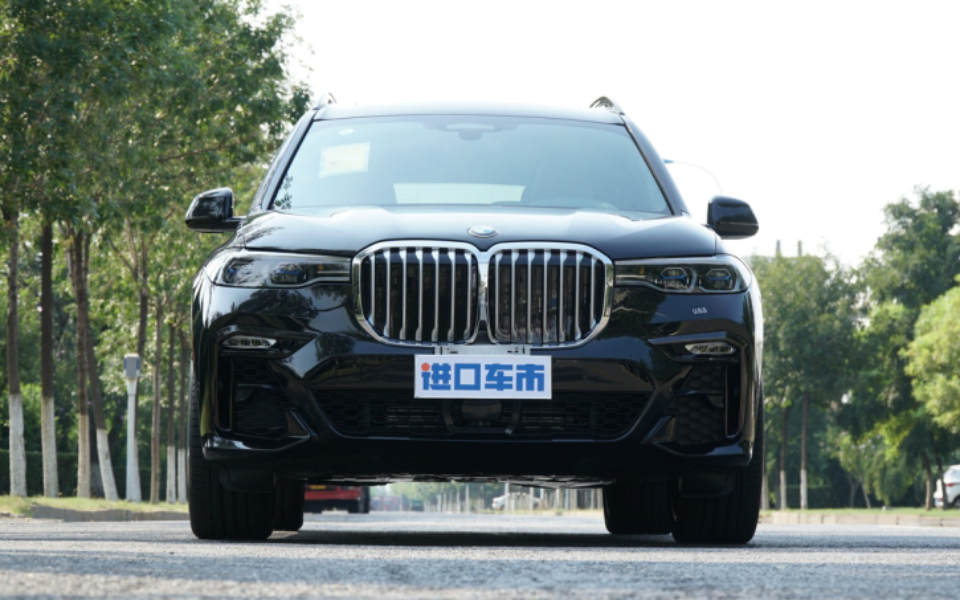 平行进口现车 19款宝马X7加版户外实拍讲解
