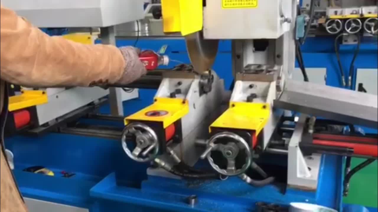 350CNC全自动数控切管机视频