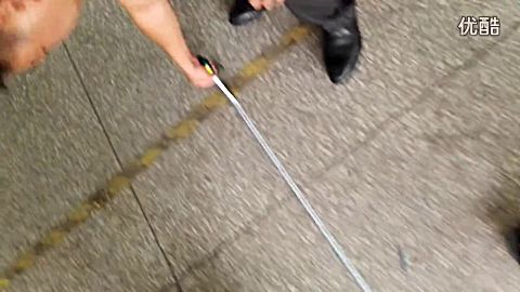 维搬诺(VBANO)_半电动堆高车1米1.2米托盘在2米通道测试.mp4