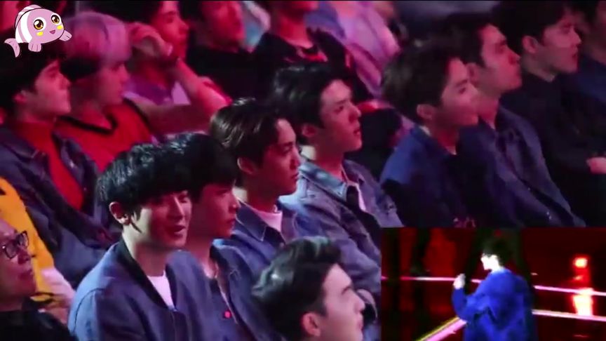 华晨宇在韩国舞台唱我管你,台下齐声合唱,让韩国男团情何以堪?