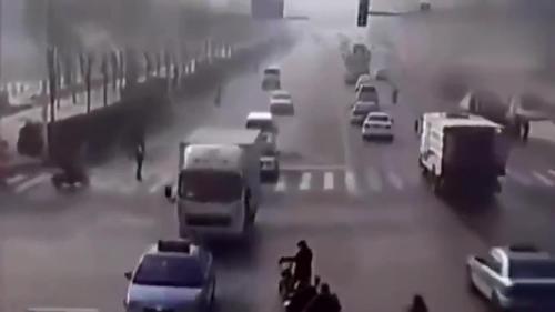 世界上真的有太多不能用科学解释的事了?看过这个视频就知道了