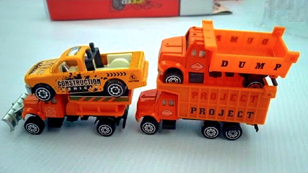 大货车皮卡车玩具拆盒展示