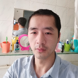 恒毅公子 