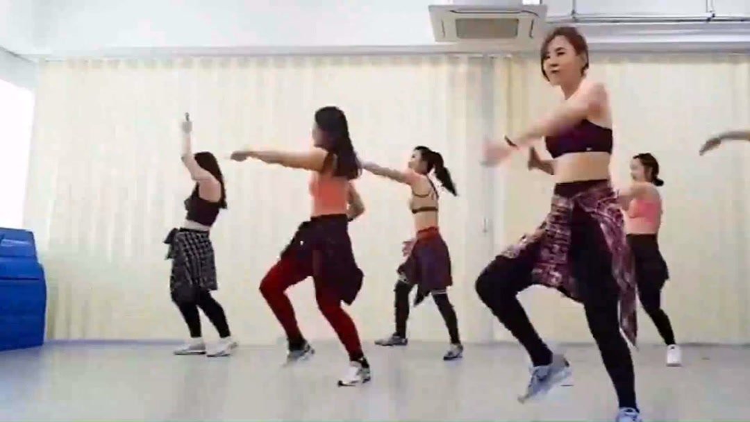 简单易学的瘦身减肥舞蹈,健身舞教学视频,主要瘦肚子和大腿