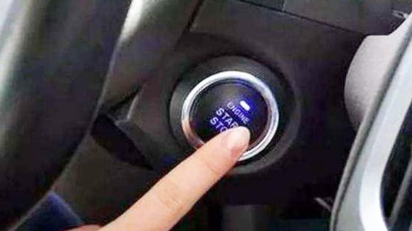 汽车的一键启动用不好会伤车,教你正确方法,新手看一次就能学会