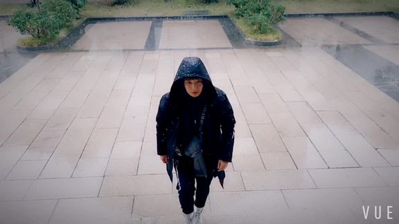 赶着江苏第一场雪,到达会议酒店,准备明天演出,我是主持人煦歌