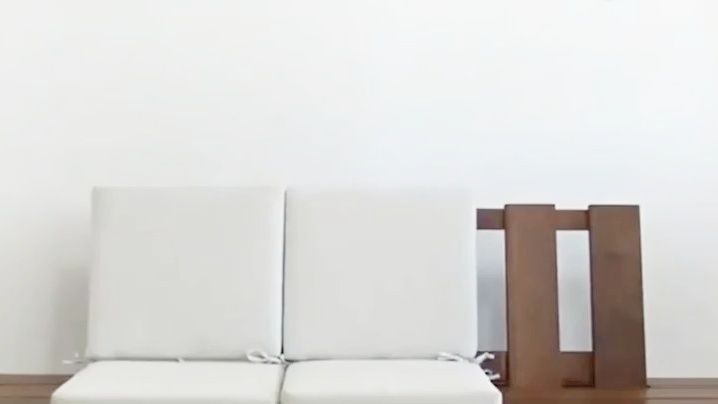 一看就知道手艺不简单的国外顶级木匠现场打造实木家具