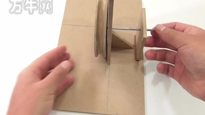 手把手教你制作一个强大的木板切割机