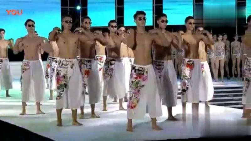 国际模特大赛,男模“别开生面”的开场秀!网友:简直不要太帅!
