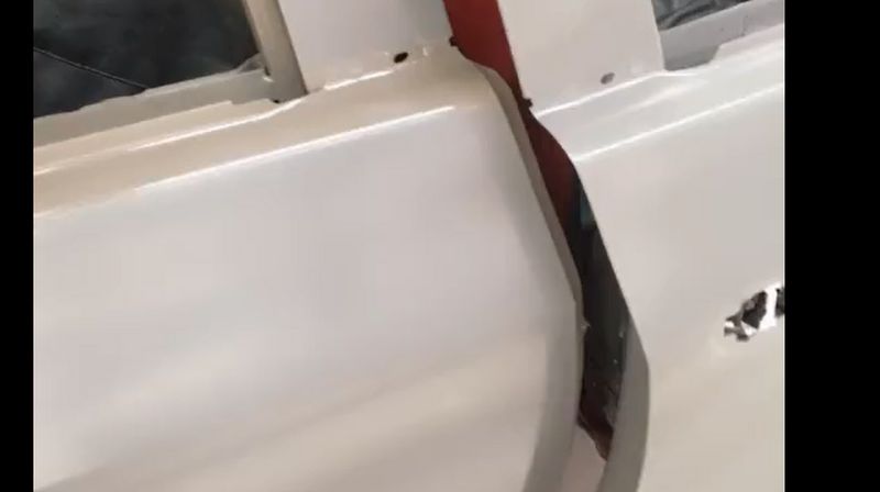 其实汽车门并没有你们想象中的那么坚强
