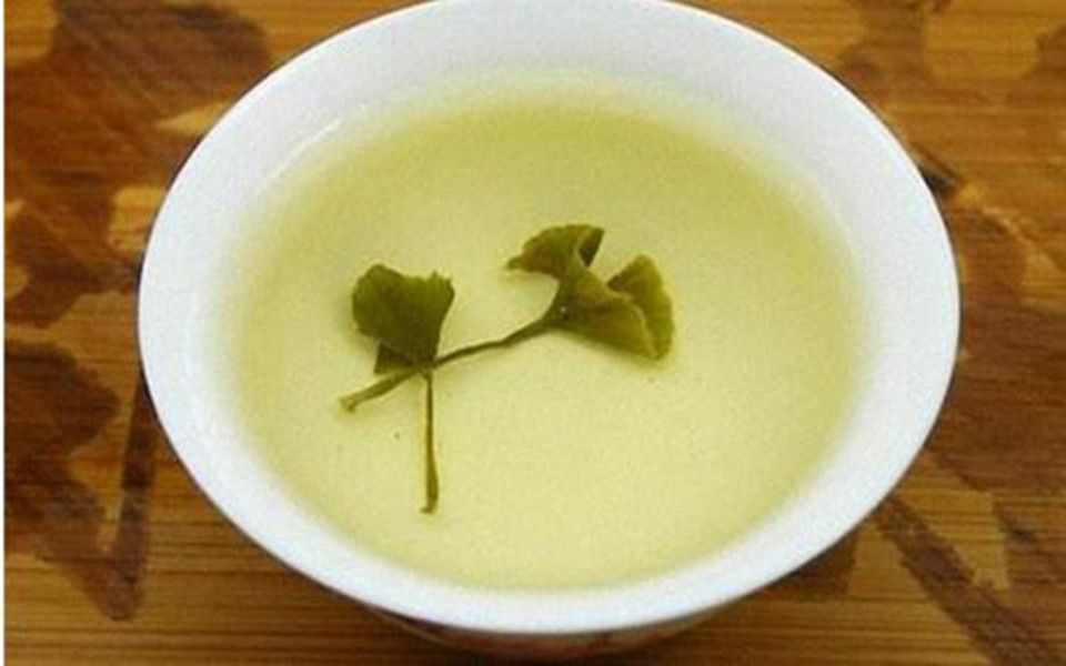 三七和银杏叶经常泡水喝,有效预防动脉硬化,对身体好处令你惊喜