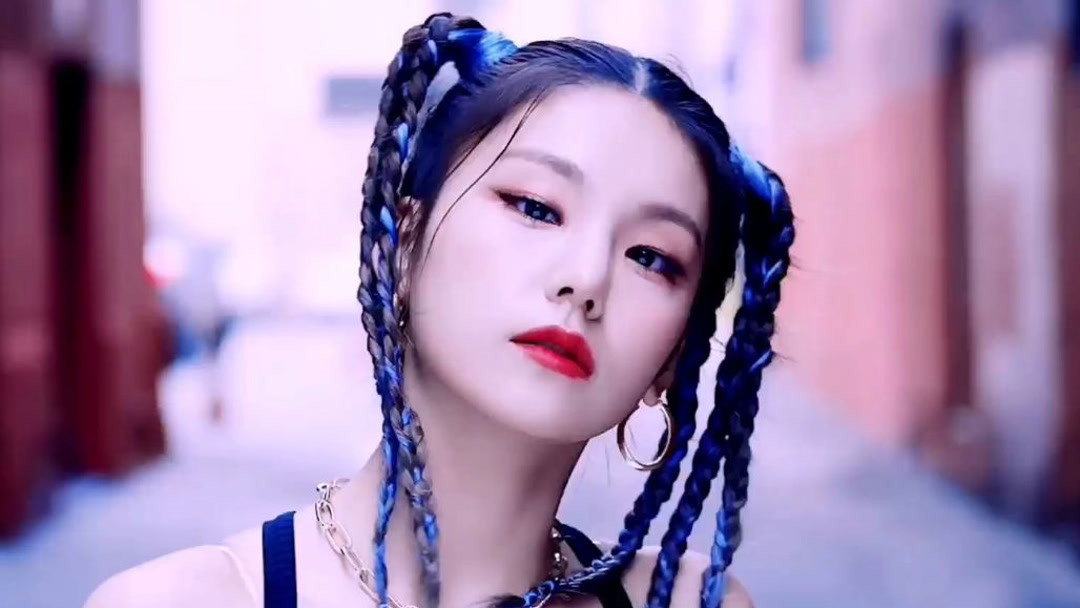 【Itzy|黄礼志】来自蜜糖奶猫马尾妖精的心空狙击