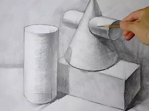 91-5三个几何体的组合画法
