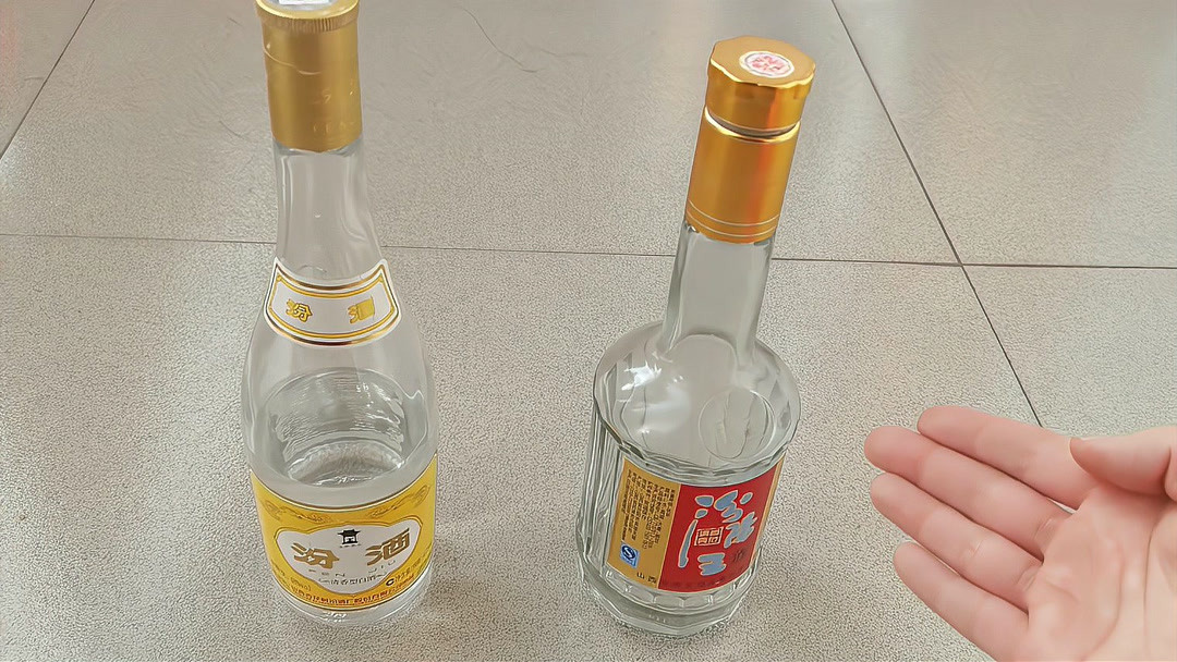买白酒,是勾兑酒还是粮食酒?只需认“这一行字”,就能鉴别好坏
