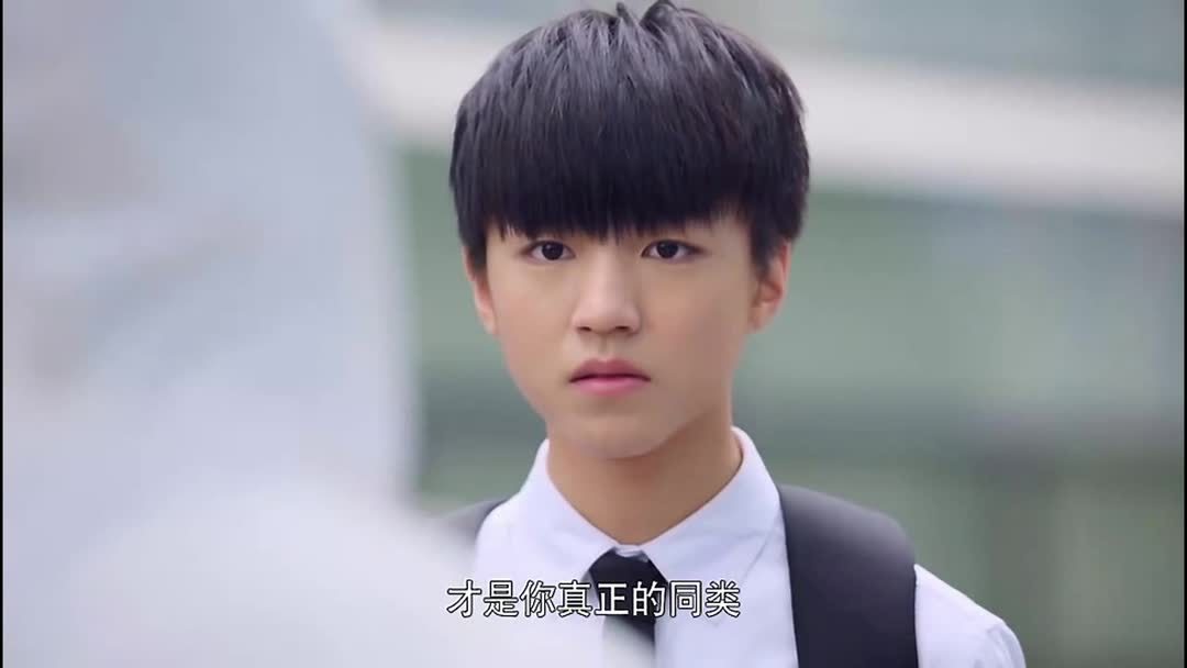 超少年密码:神秘AI当众求救,却仍被管理局抓走?