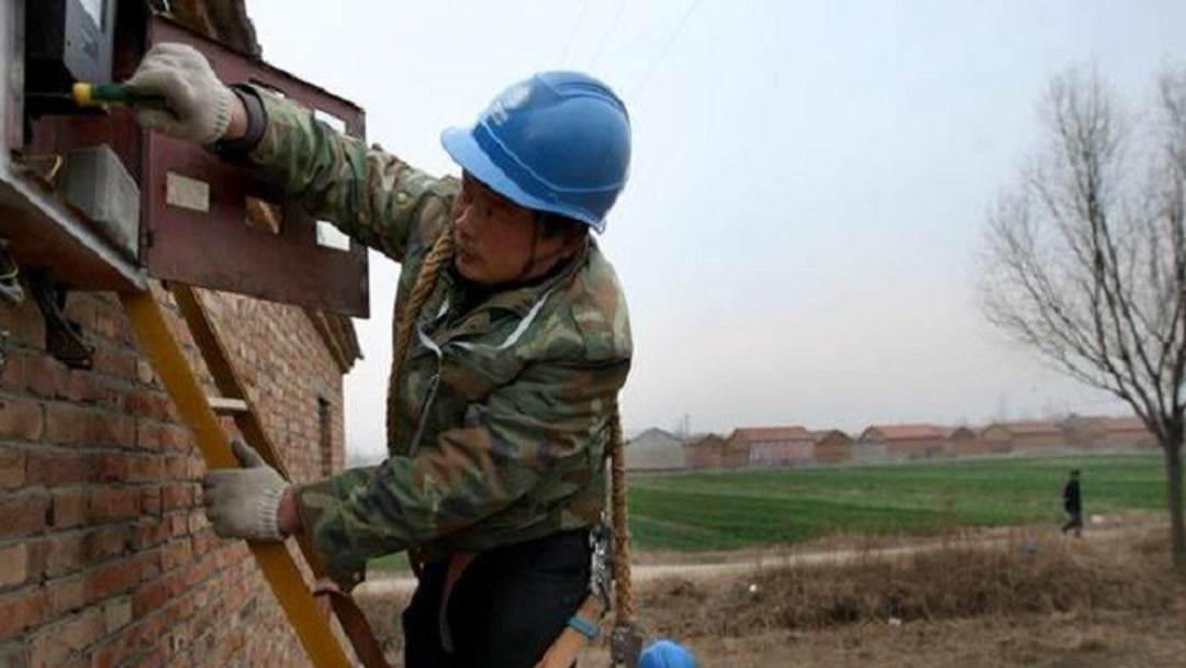 磁铁放在电表上,真的可以偷电吗?老电工道出玄机