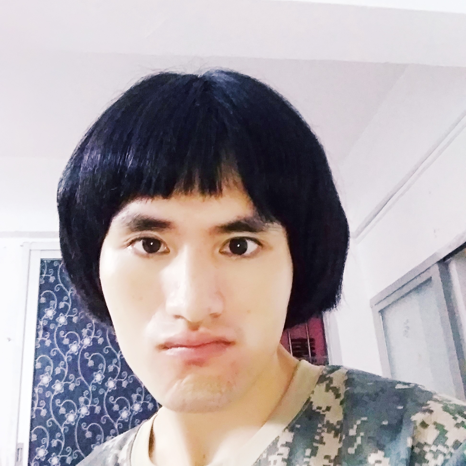 游客阿林 