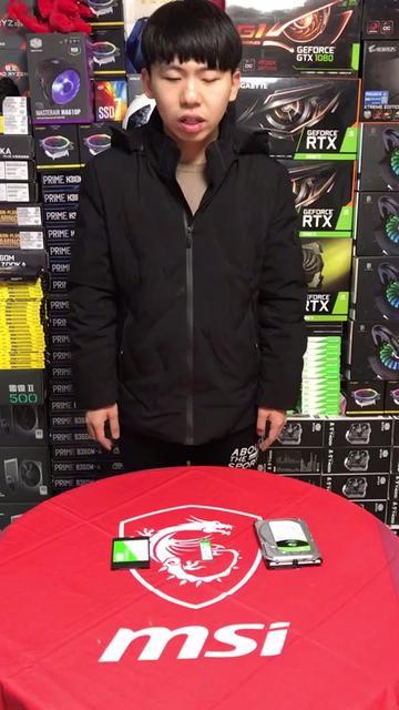 如何分辨硬盘的种类?关注我每期都有干货!电脑